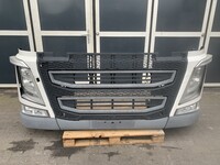 Frontstoßfänger komplett Volvo FH4 21316576 21316576, 22249883 ...