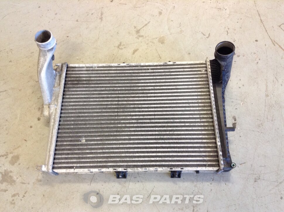 Intercooler 85000666 85000666, 85003061, 5001873750, 85003061, 20810103 ...