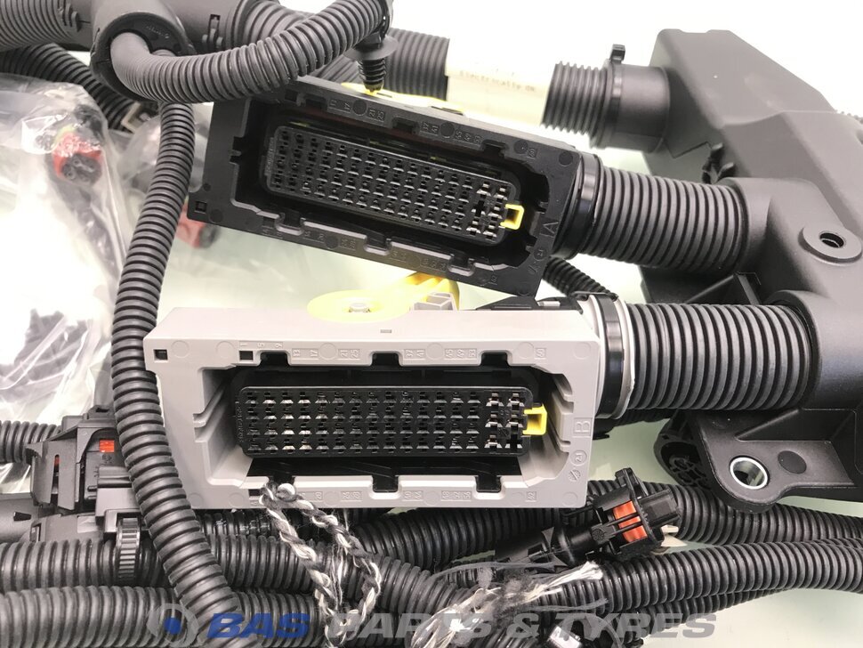 Harnais 21860175 21860175, 7422343343, 7421860175, 22343343 - BAS Parts