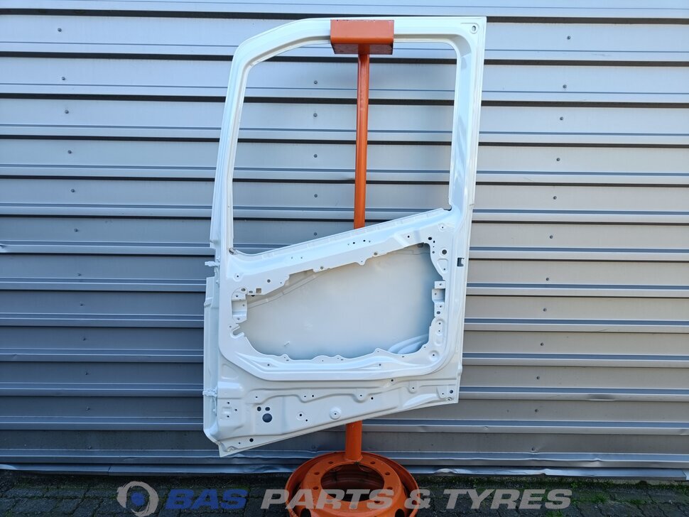 Door 82183386 82183386, 23314277, 84459517, 82183386, 23314277 ...