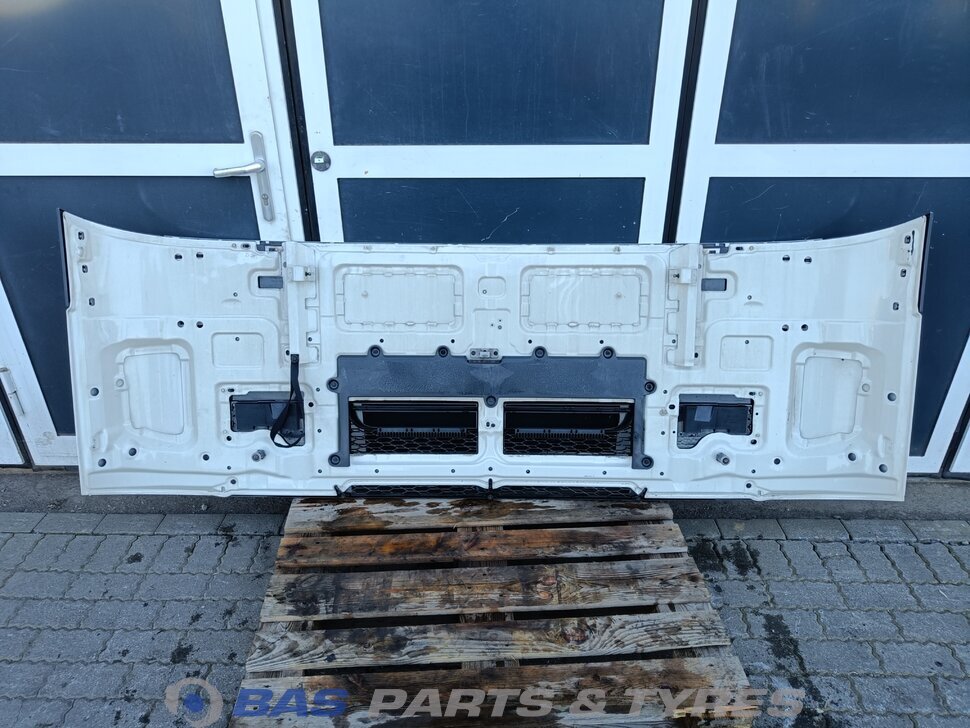 Couverture Volvo FH4 82219161 82219161, 84033228, 21941702, 84027588 ...