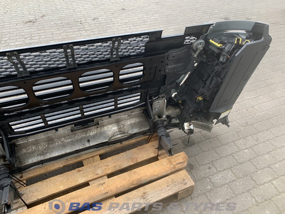 Frontstoßfänger komplett Volvo FH4 21316576 21316576, 22249883 ...