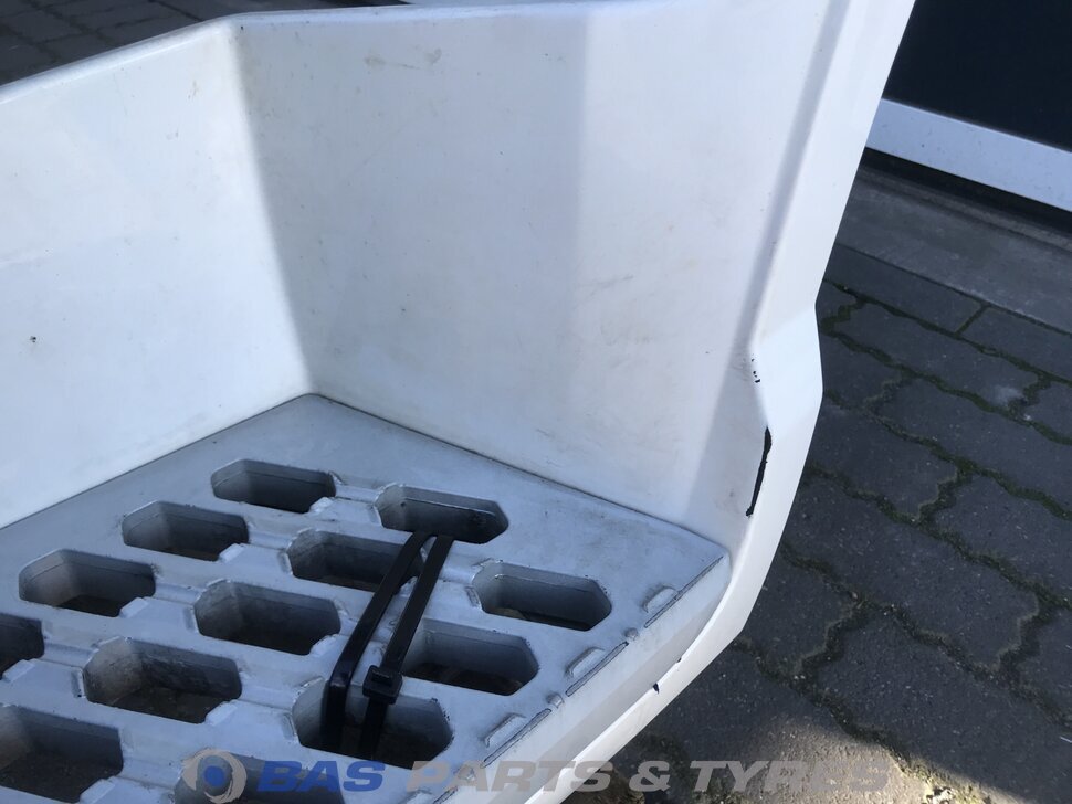 Frontstoßfänger komplett Volvo FH4 21221138 21221138, 21221137 ...