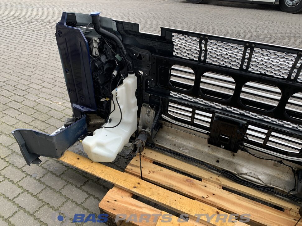 Front bumper complete Volvo FH4 21221129 21221129, 21221130, 82298406 ...